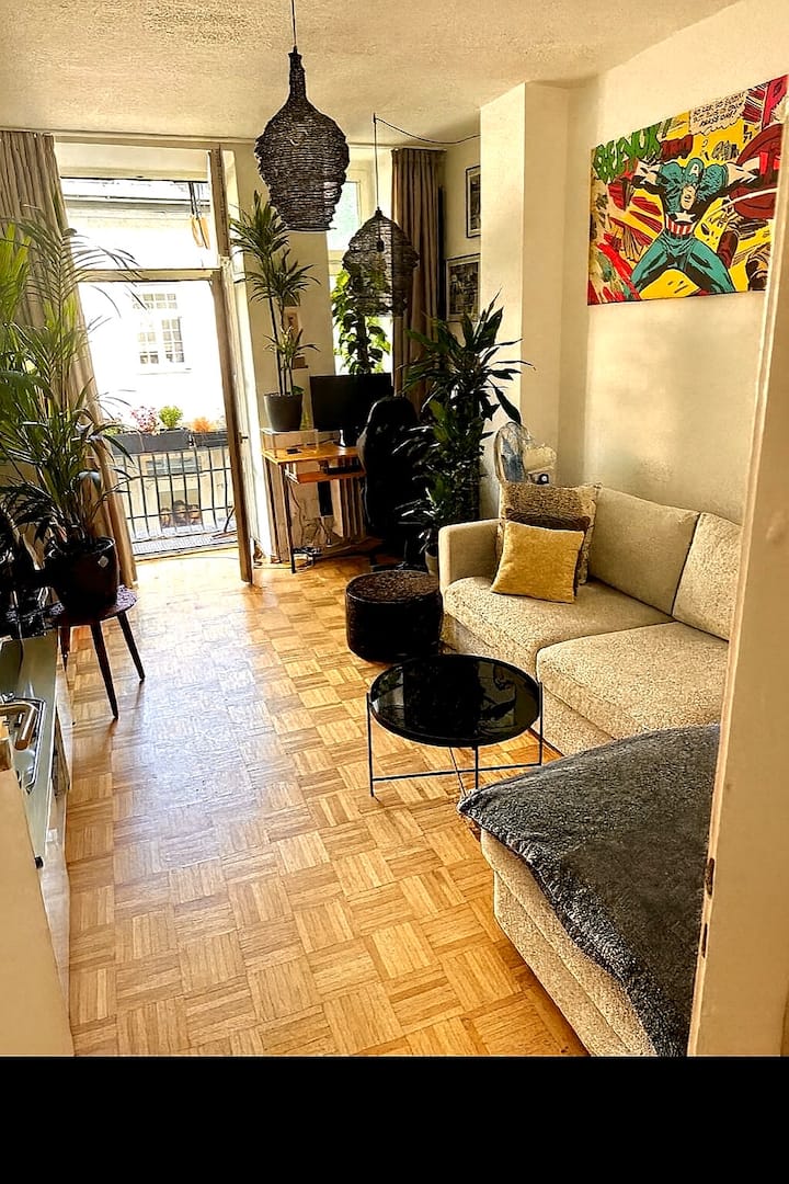 Cozy 3 Room Apartment In The Heart Of Schwabing - Munich