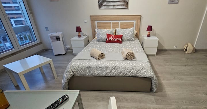 Tarik Apartment + Parking (July/august) - Portimão