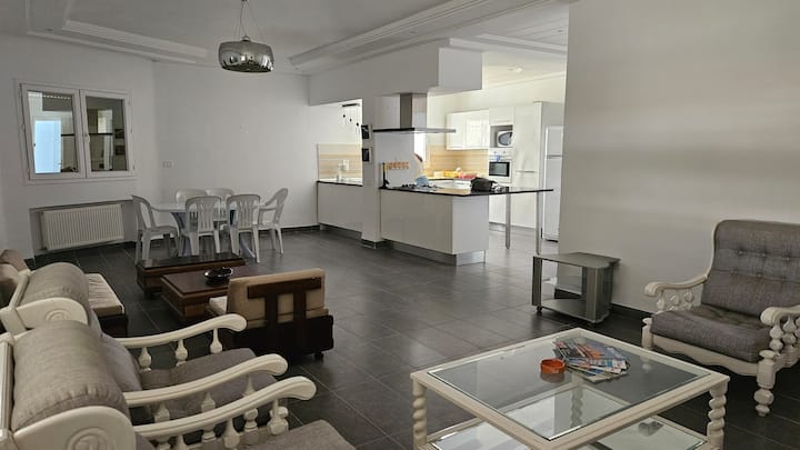 Appartement Spacieux à 4mn à Pieds De La Plage - Hammamet