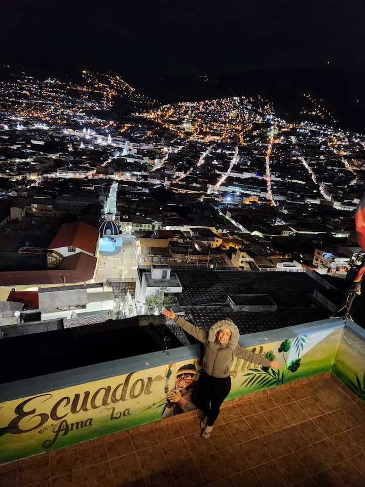 Penthouse Suite, (2) Bedrooms +View Quito - Quito