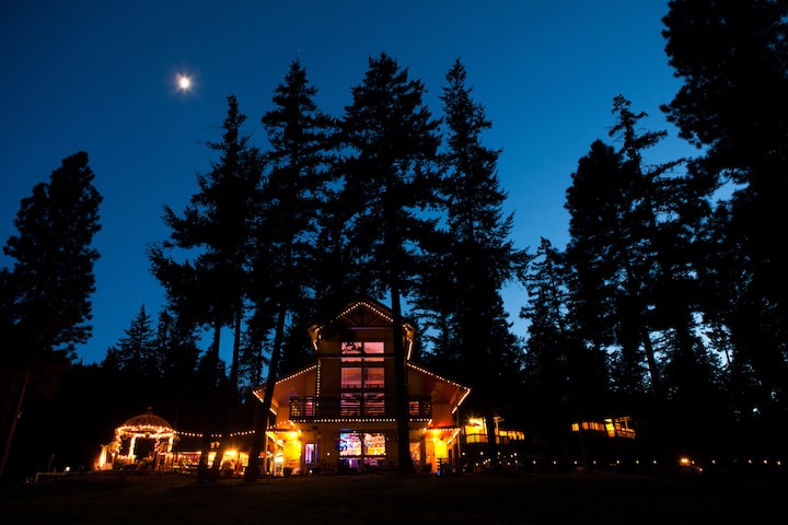 Private Retreat In The Woods On 20 Acres! Grand L - State of Washington