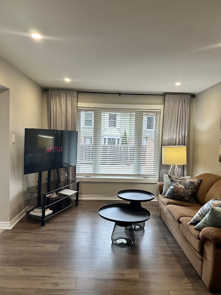 Private 1 Bdr Sleeps 4 Steps To Yonge St - Vaughan