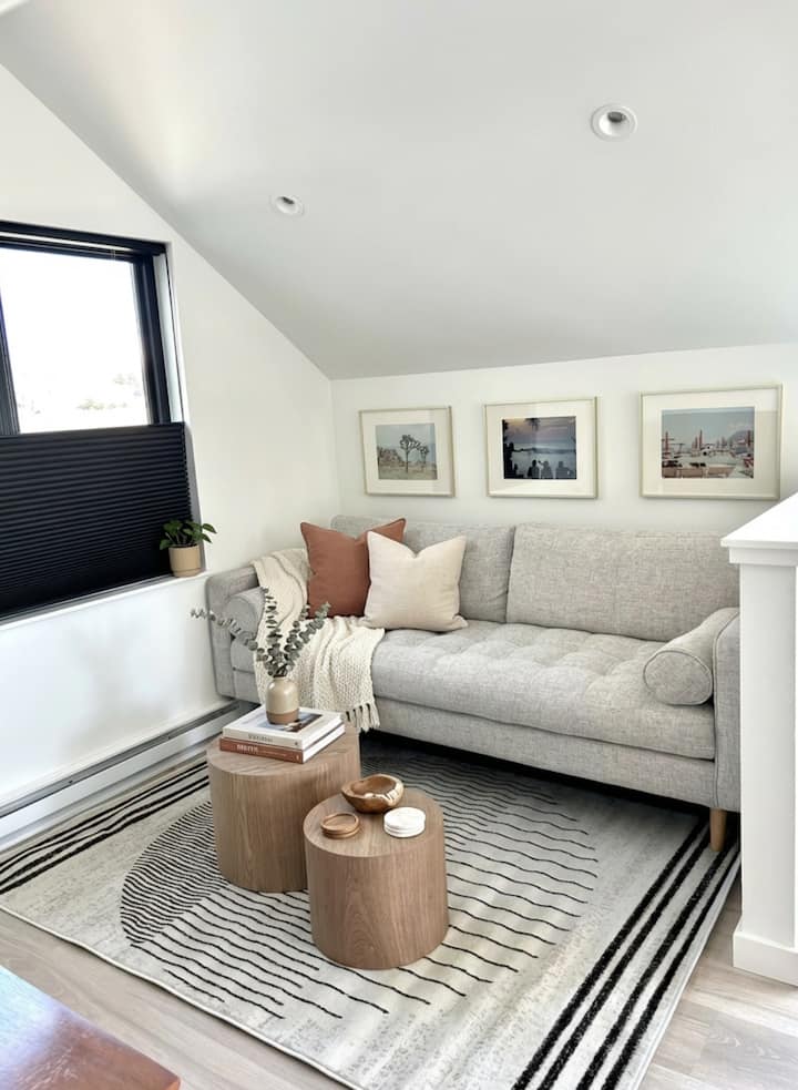 ÅKer Haus Loft –
Big Sky Views. Quiet Living. - Bozeman, MT