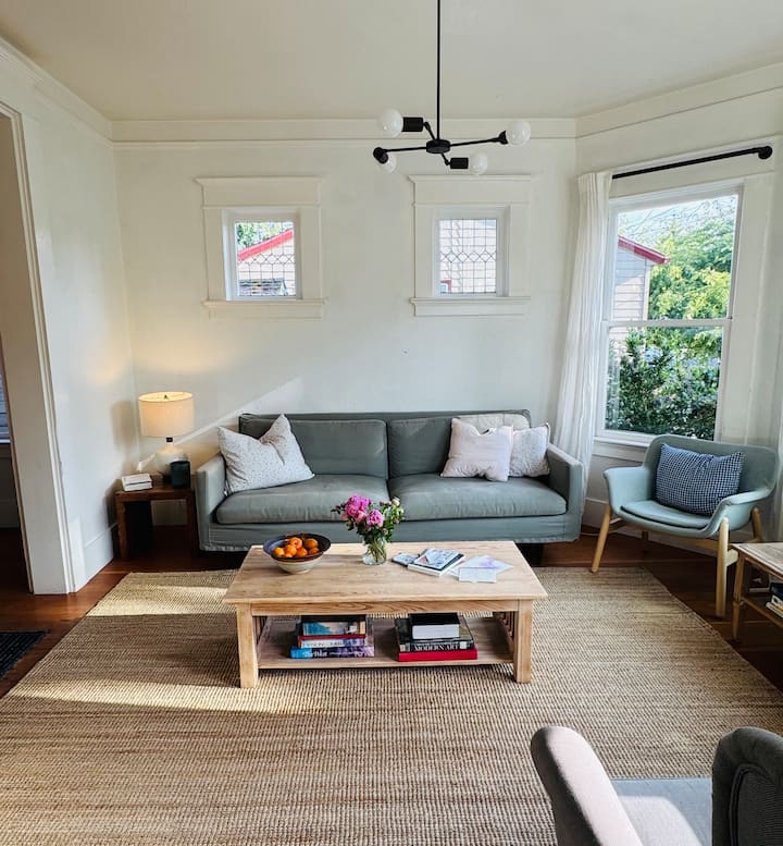 Beautiful Alberta Arts Farmhouse - Portland, OR