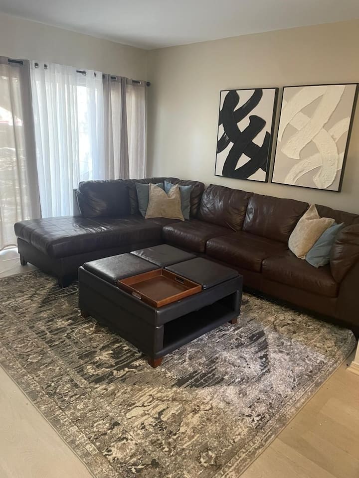 Great 2 Bdr,2 1/2 Bths, Town Home.
Good Location. - San Antonio, TX