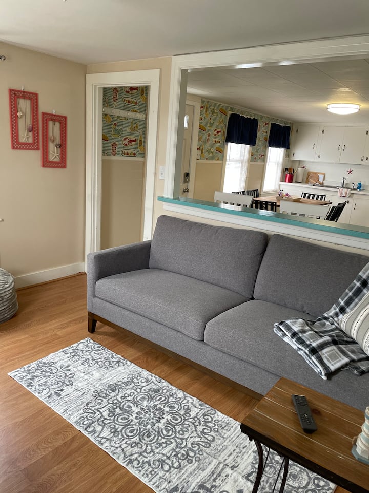 Lower Deck, Salisbury Beach, Melo's Beach House - Massachusetts