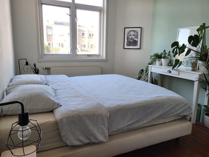 Bedroom In Charming 1930s House In Utrecht - Utrecht