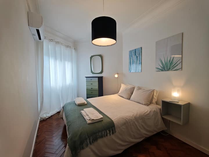 Comfy Apartment-a/c-near Centre And Metro Stations - Lisbona