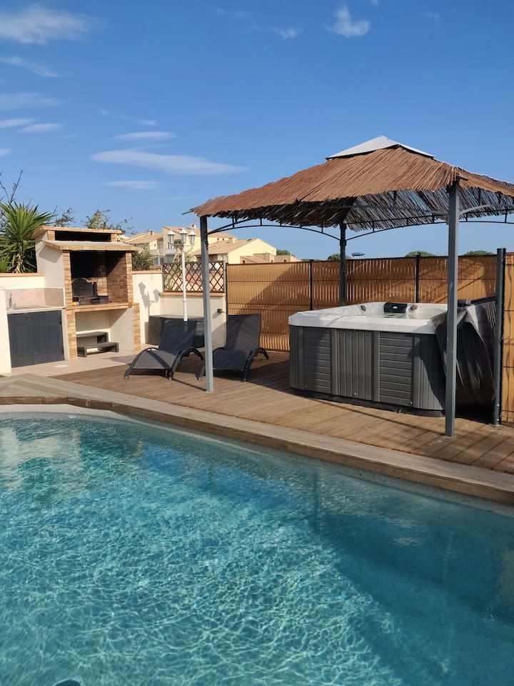 Villa 200m Plage, Piscine Chauffée Sécurisée, Spa - Fleury