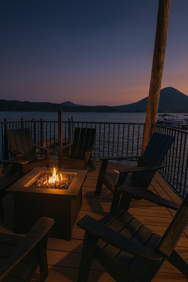 Cozy Winter Retreat • Family & Pet-friendly - Clearlake, CA