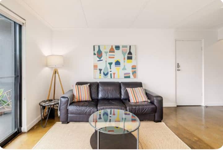 25 Villamanta St Geelong - Geelong