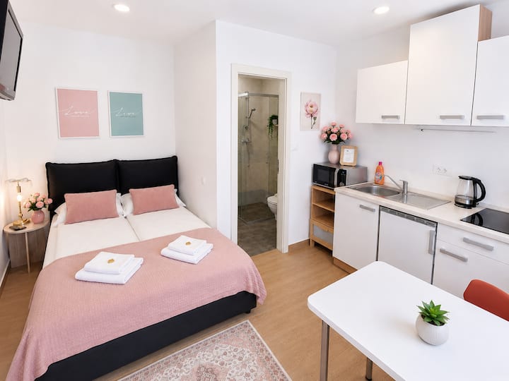 Sweet And Cosy Apartment In The City Centre Blue 9 - Ljubljana