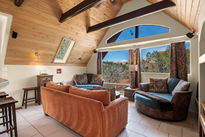 Purple House Sedona - Upper Chakra - Sedona, AZ