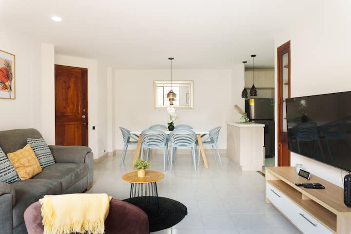 637/ Excelente Ubicación Hermoso Apartamento 200mb - Kolumbien