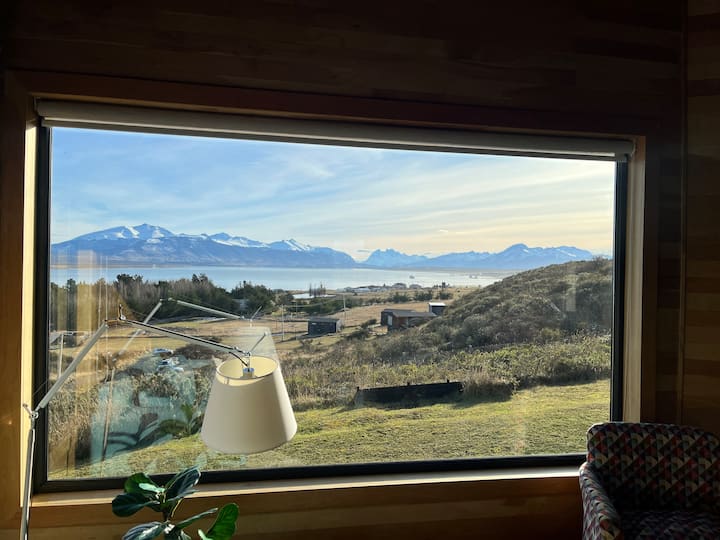 Casa Con Vista Insuperable “Mirador Del Viento” - Puerto Natales