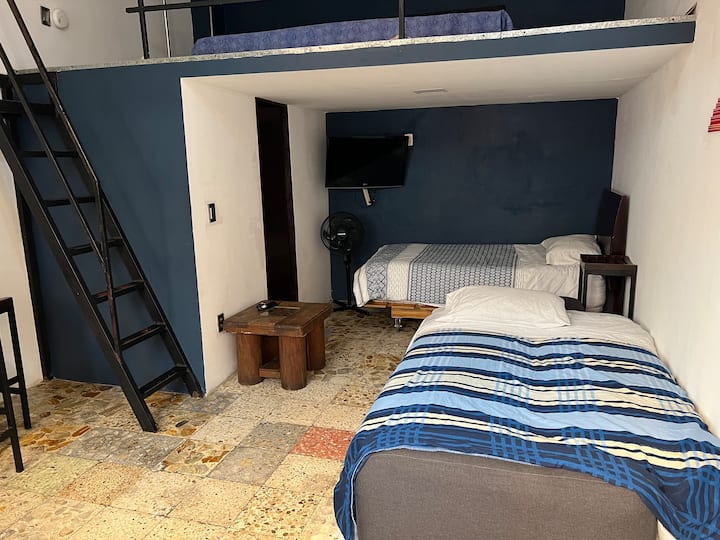 3 - Cerca Del Aeropuerto En Bosques De Aragón - Morelos