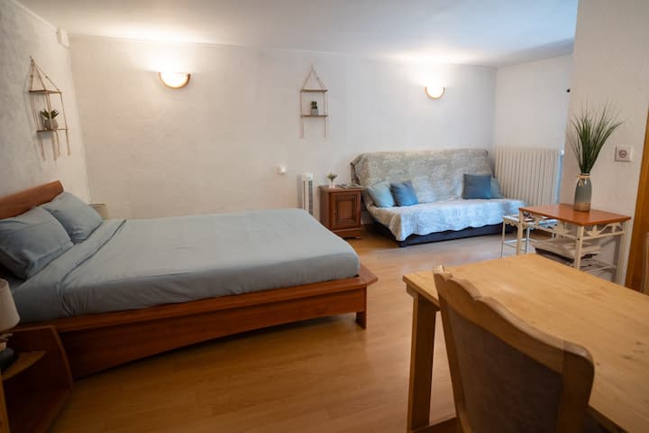 Chambre Spacieuse à L'étage - Seyssel