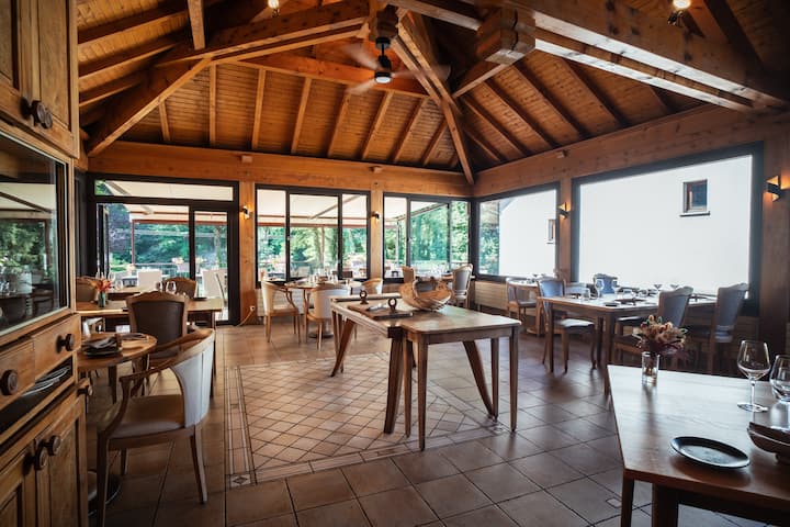 Chambre Spacieuse à L'étage - Rumilly