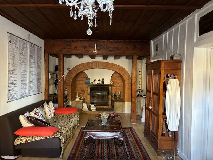 Joli Chalet Chaleureux En Pleine Nature à Chaumont - Canton de Neuchâtel
