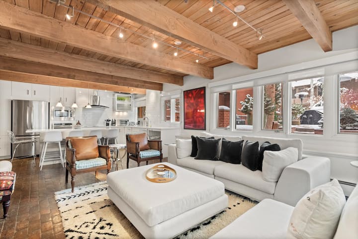 Remodeled 2br- 1 Block To Gondola / Ac+ Parking - Aspen, CO