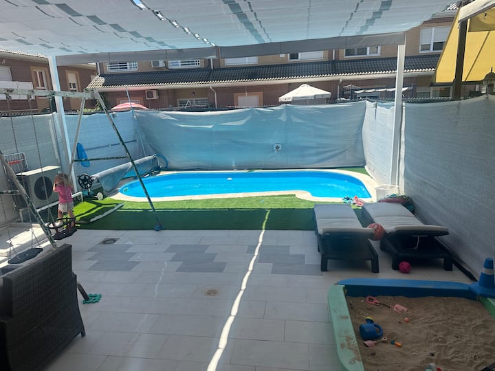 Chalet Con Piscina. - Cubas de la Sagra