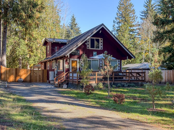 Papa`s Packwood Cabin - Washington
