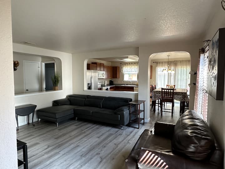Clean House In New Braunfels, Texas - New Braunfels, TX