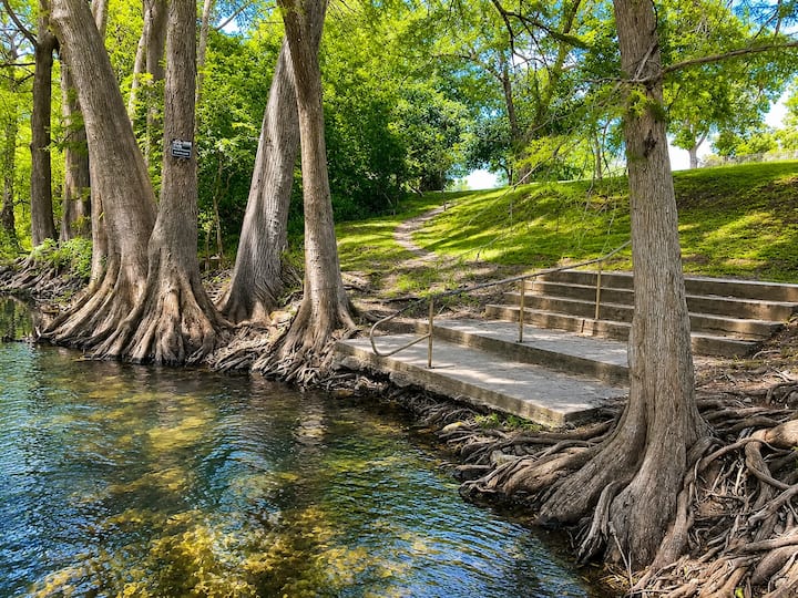 Summer Specials | 2 Pools | Private Balcony - New Braunfels, TX