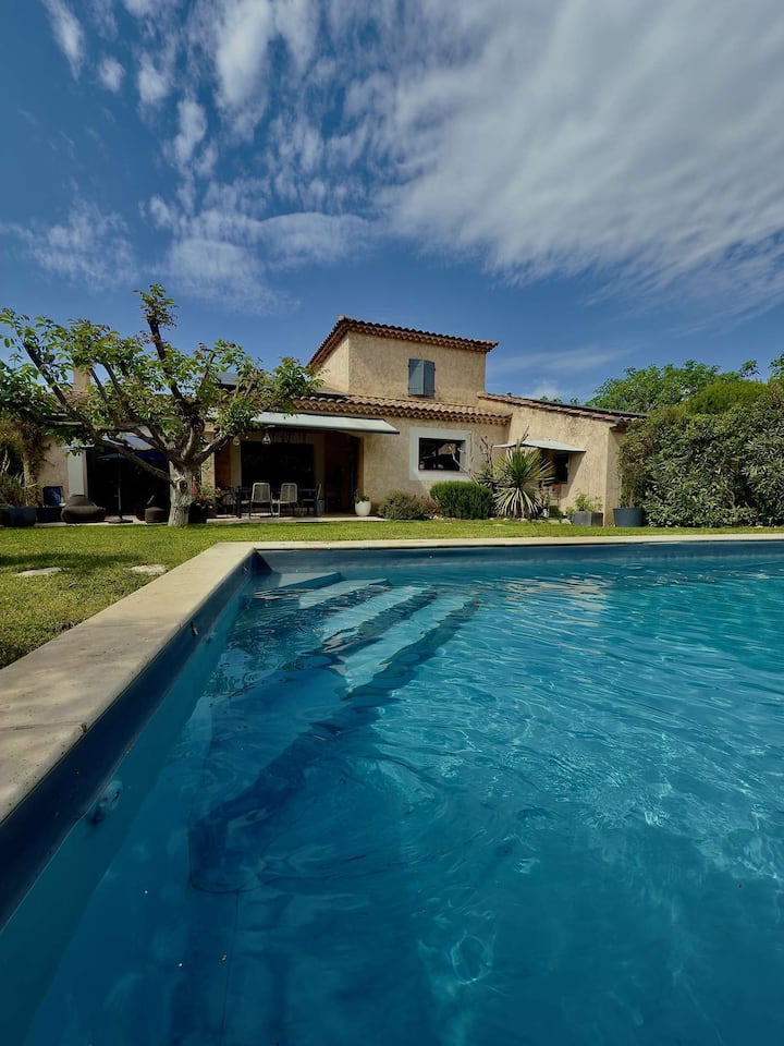 Villa, Clim, Piscine, Spa, Jardin Dans Le Village - Aix-en-Provence