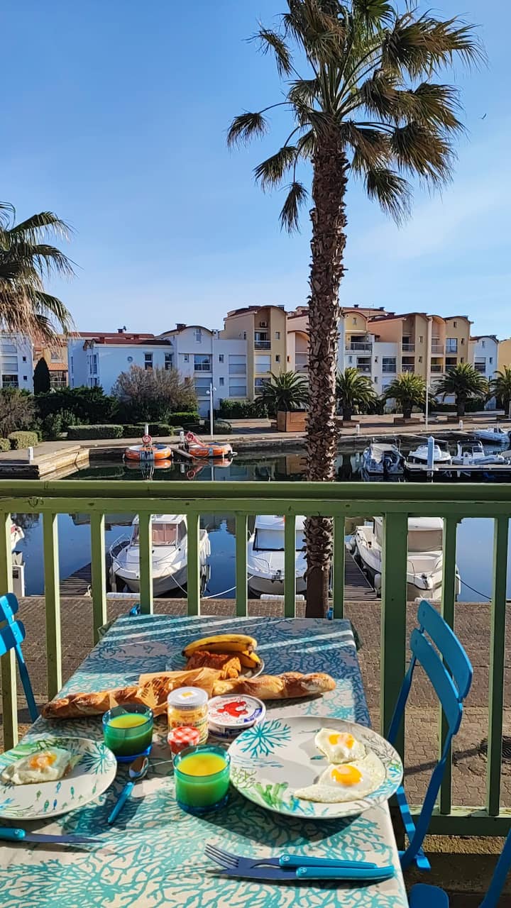 Joli Studio Climatisé Vue Port Résidence Piscine - Gruissan