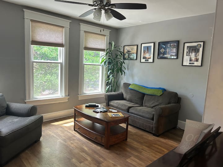 Capitol Hill - Unique Old With Modern Conveniences - Trinidad, Washington DC