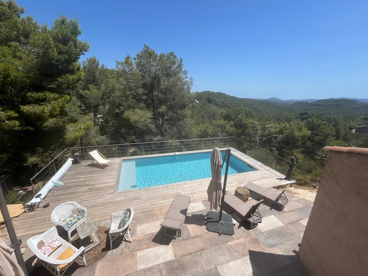 Belle Maison, Vue Dégagée Avec Piscine,  Bandol - Bandol