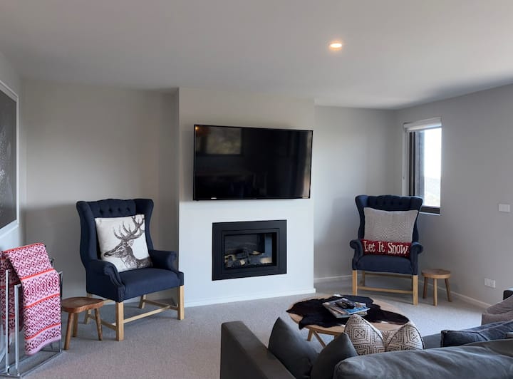 Courchevel 11 - 2 Bedroom Apartment - Mount Buller