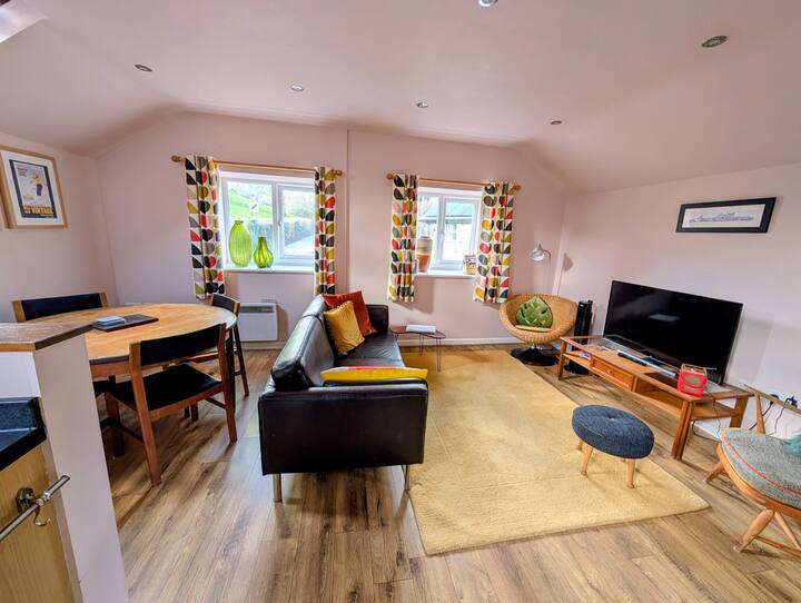 Pentwyn Barn, Dog Friendly, Parking. Near Hay. - Hay-on-Wye