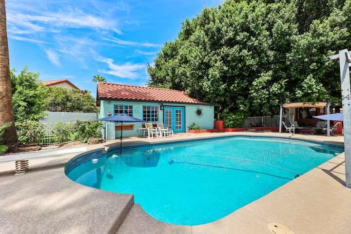 Casita/ Heated Pool, Hot Tub, Amazing Amenities - Mesa, AZ