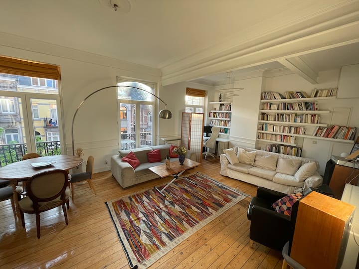 Dans Bxl Branché:
Duplex Lumineux Design 180 M2 - Sint-Pieters-Leeuw