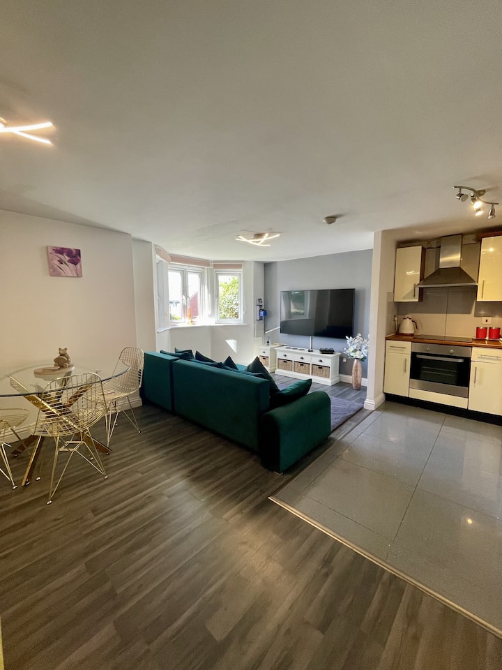 Empire Serviced Apartments - 2 Bedroom - Hinckley