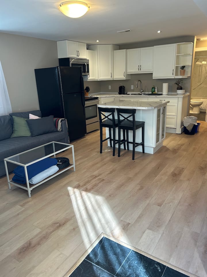 Q Private 1 Bdrm New Suite In The Mission! - Kelowna