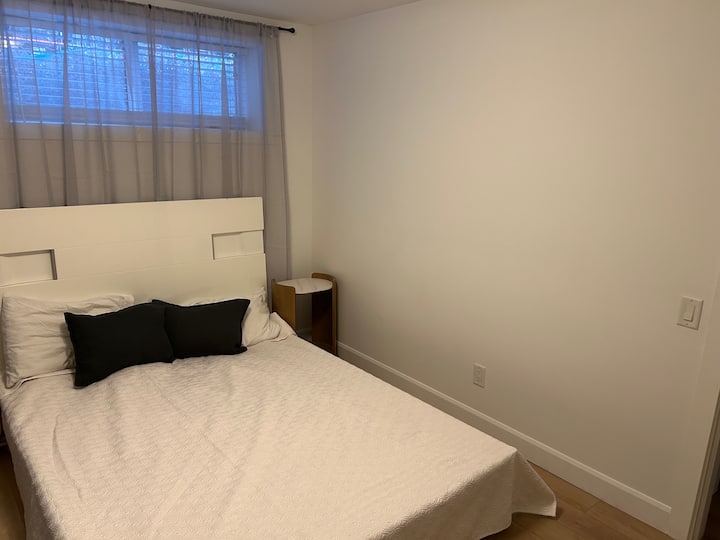 Q Private 1 Bdrm New Suite In The Mission! - Kelowna