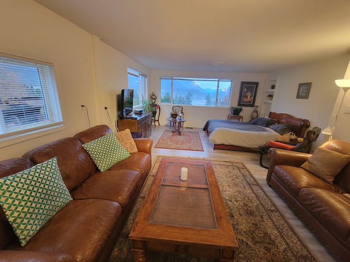 Ji And Chris' Place - Lillooet