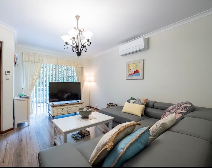 “La Dolce Vita” Tranquility Inner City Of Perth - Victoria Park