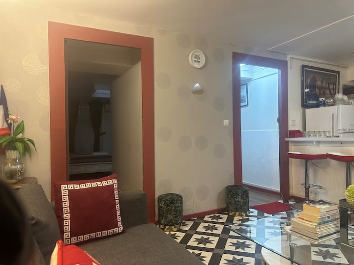 Chambre Dans Souplex Moderne, Accueillant Et Cosy - Paris