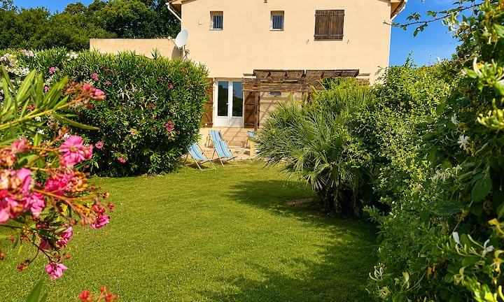 Au Calme Avec Jardin à 6 Km Du Centre, Wifi, Clim - Corse-du-Sud