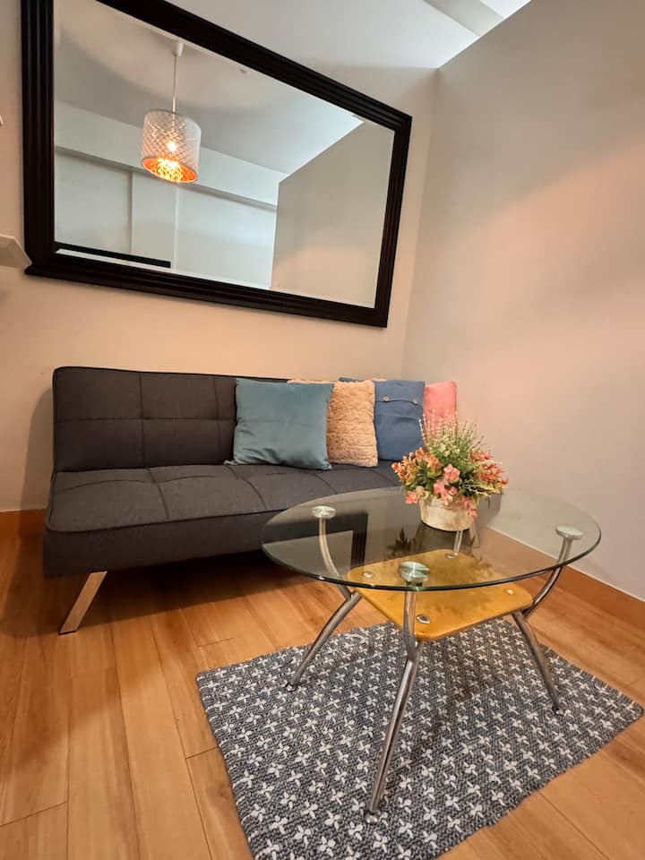 Free Parking  - The Cozy Corner @ Trees Residences - Quezon City