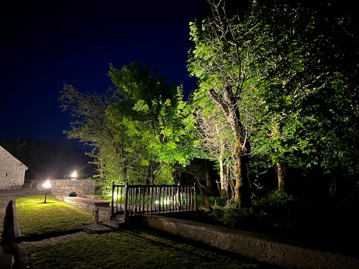 Brook Cottage,burren Kilfenora, Co. Clare - Lahinch