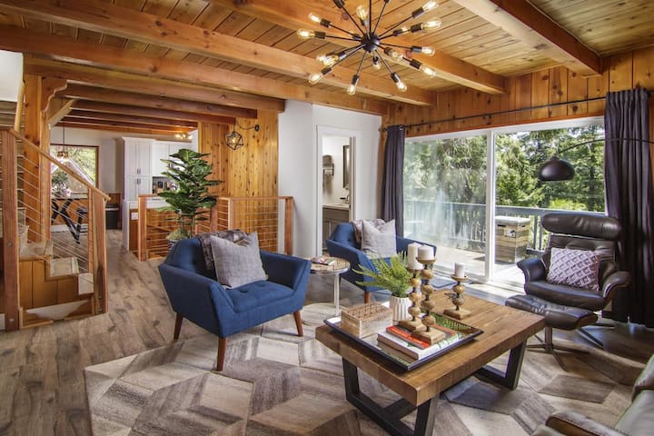 Whispering Pine Boho, Ac, Dog Friendly, In Village - San Bernardino, CA