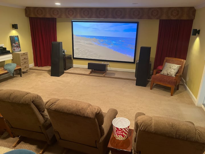 Family Home W/ Private Theater Near Tampa Orlando - Lakeland, FL