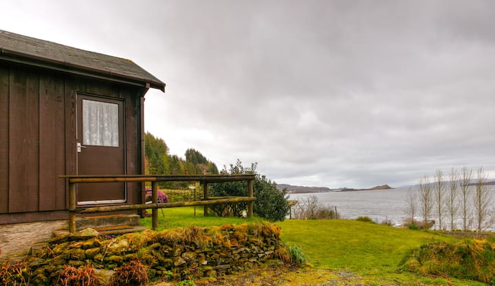 Cosy Chalet With Superb Panoramic Seascape Views - Loch Awe