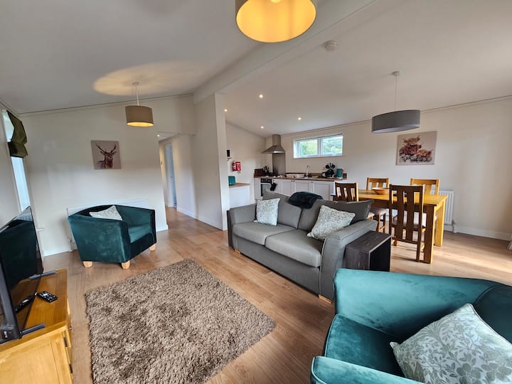 Owl Lodge - Sleeps 4 - Dog Friendly - Looe