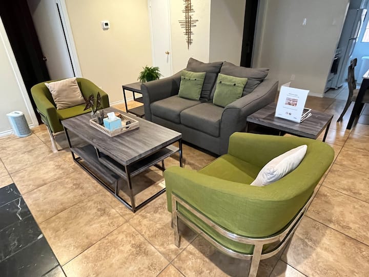Stylish Katy Trail Connected Apartment - Texas